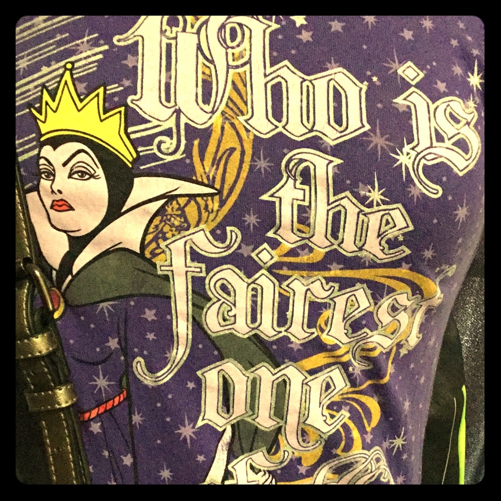 Evil Queen Tee Disneyland Evil Queen Tote Hair-Bow - Gem